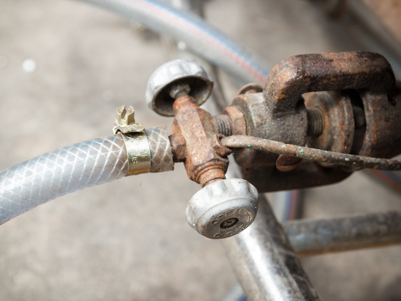 Why Does Your Gas Stove Keep Clicking but Not Lighting?